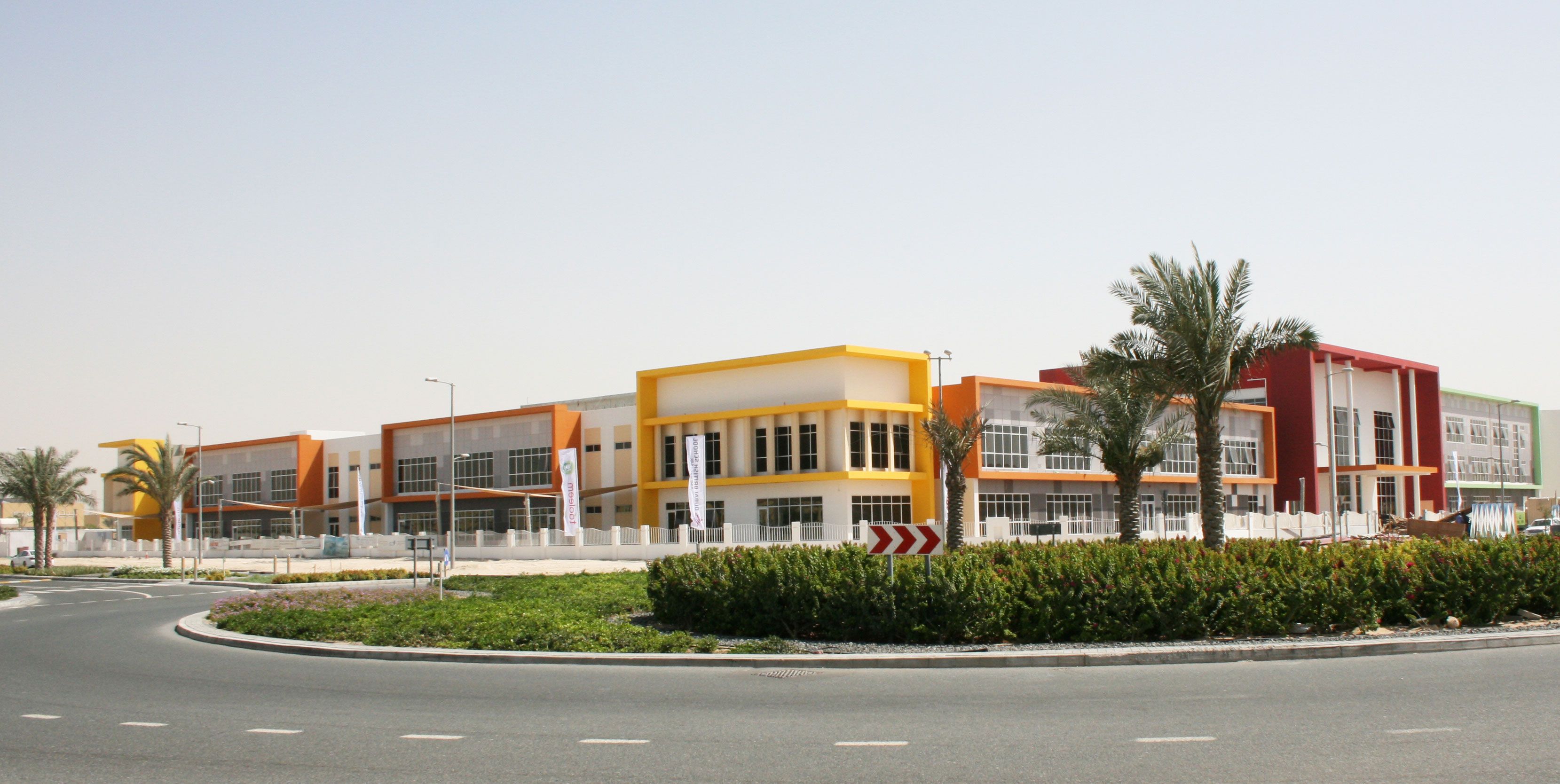 Dubai British School Jumeirah Park, Jumeirah Park, Jumeirah, UAE ...